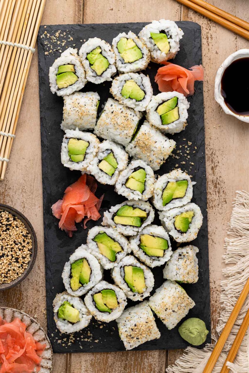Avocado Roll • Vegan Everytime